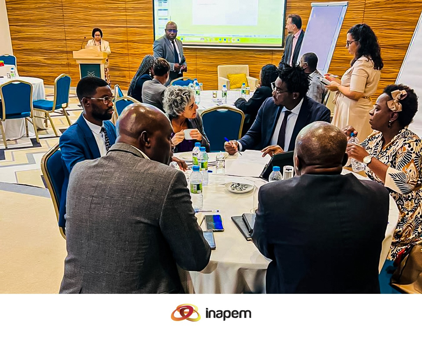 Desafios e prioridades da ciência e inovação discutidos em Luanda