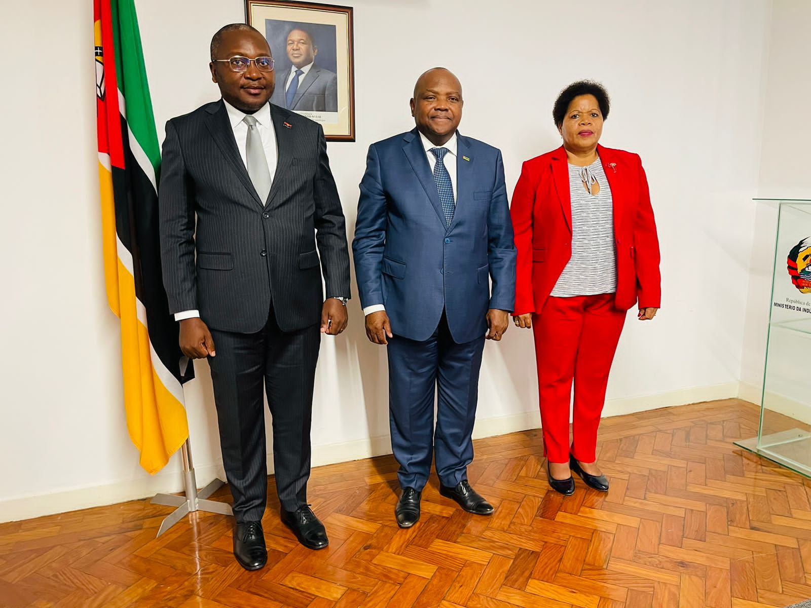 INAPEM busca parcerias com autoridades moçambicanas